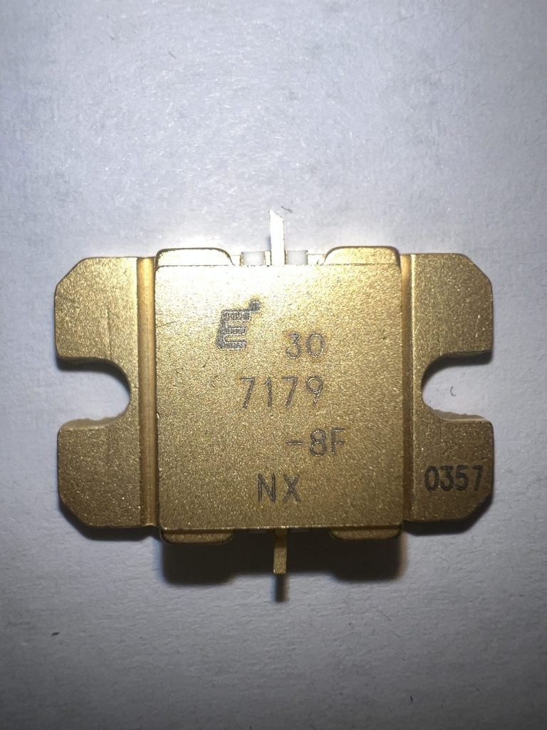 FLM7179-8F FUJITSU SUMITOMO RF Device Genuine Reliable Electronic ...
